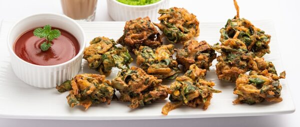 Different types of Pakodas you can prepare with Chana Besan!